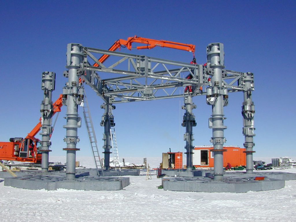 Concordia / the station